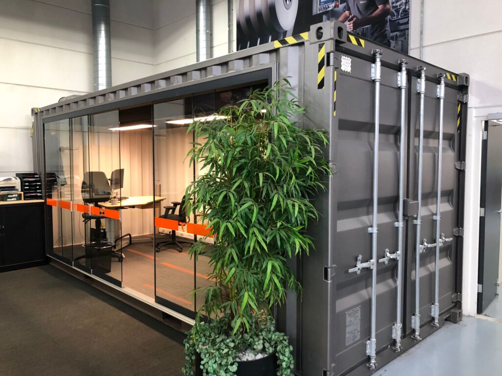 Paardenstal container - Custom Containers